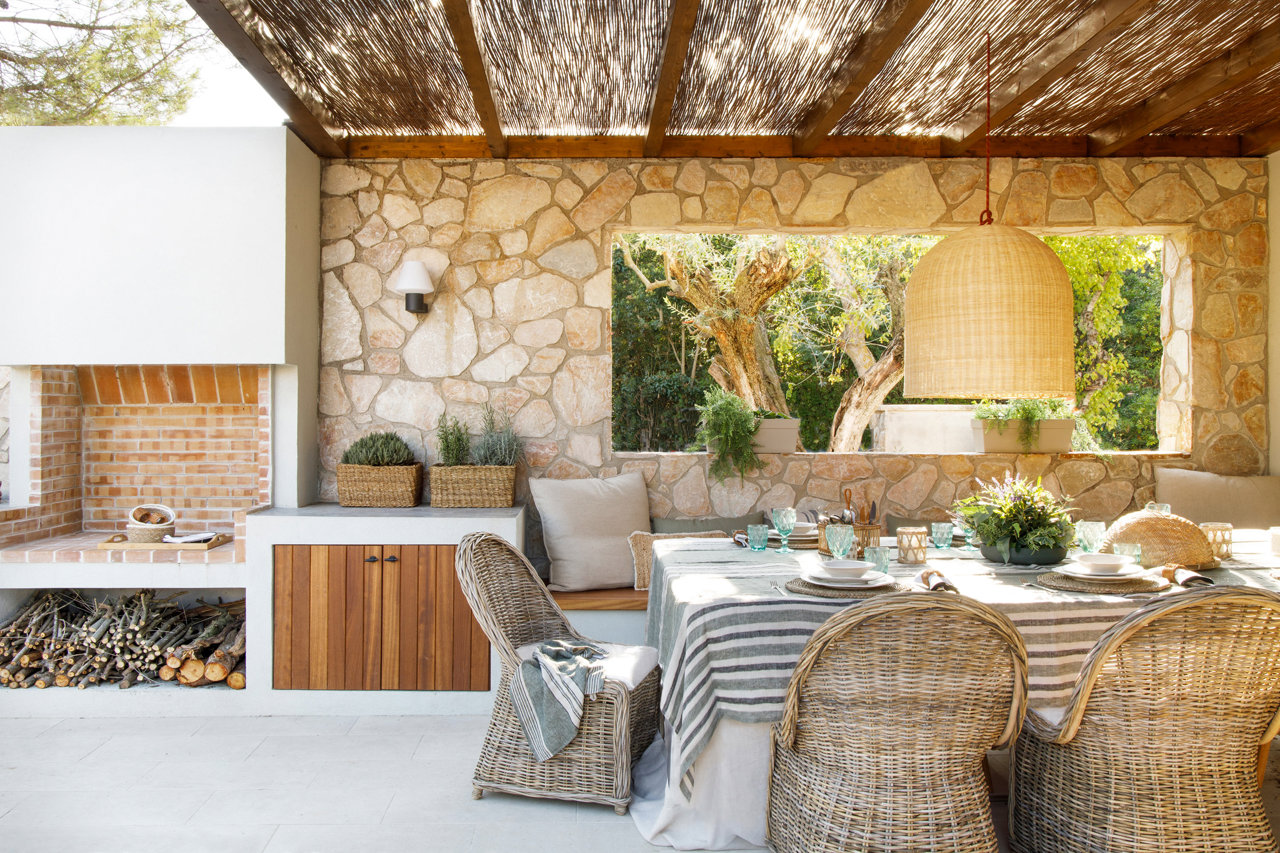 Everything you need to know before renovating your Spanish country house.